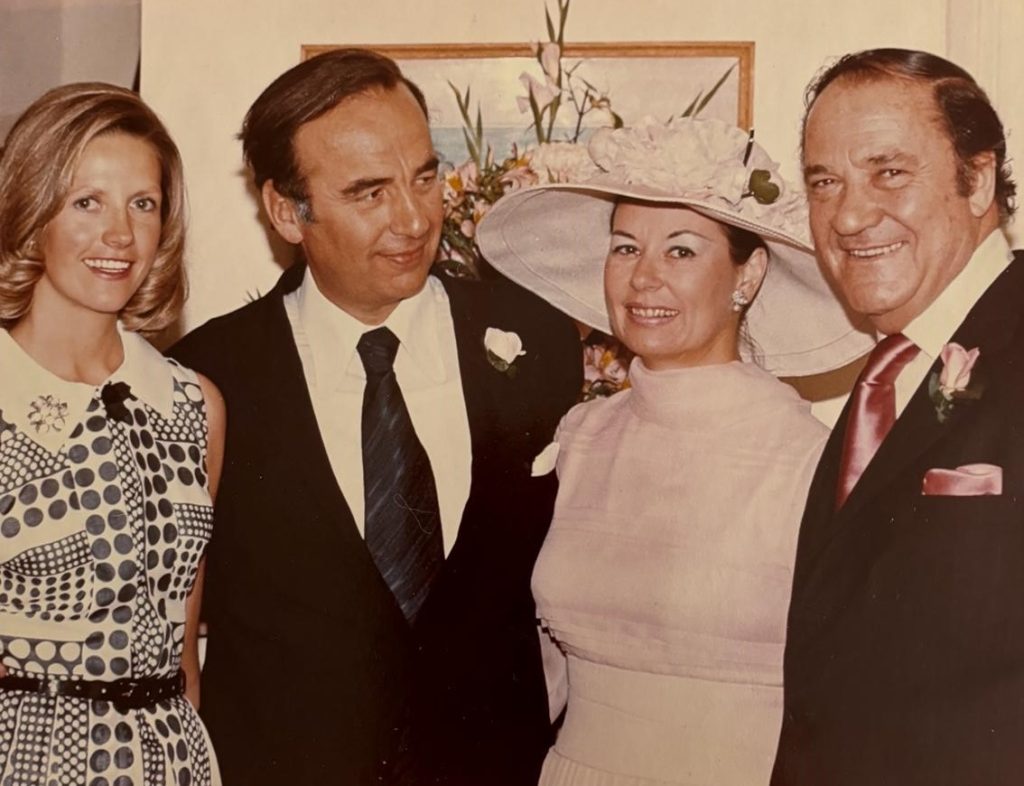 About | Muriel McKay